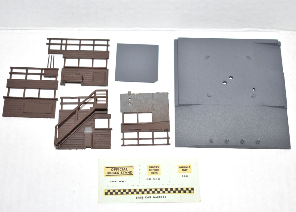 Aurora Judges Stand for HO Scale Model Road Racing Sets Kit No 1451 ...