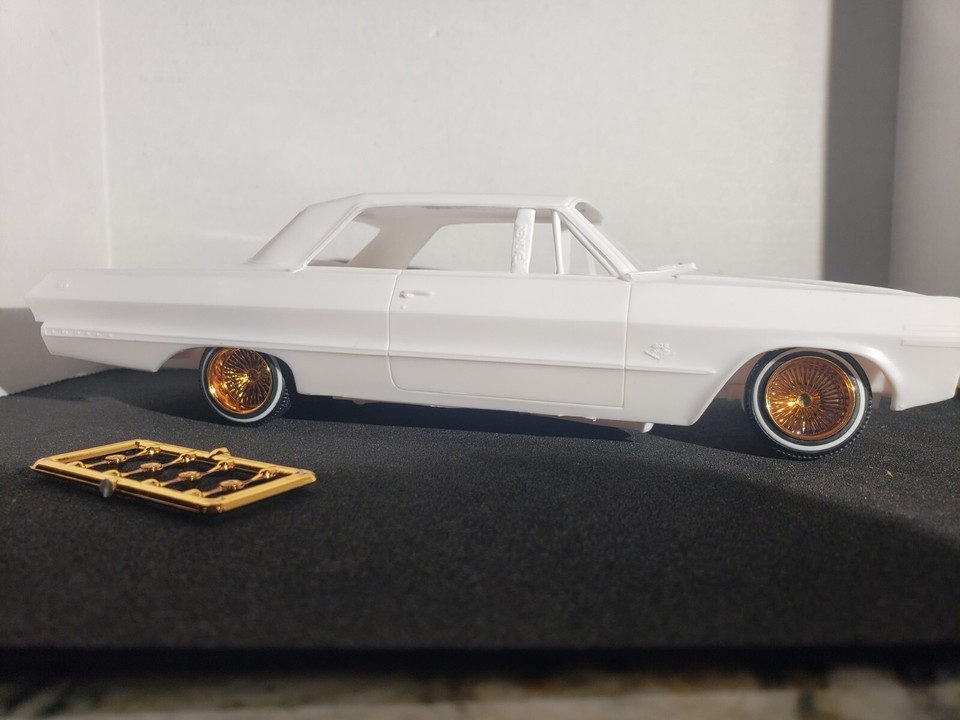 Lowrider 1/24-1/25 scale model car GOLD deep wire wheels & white wall ...