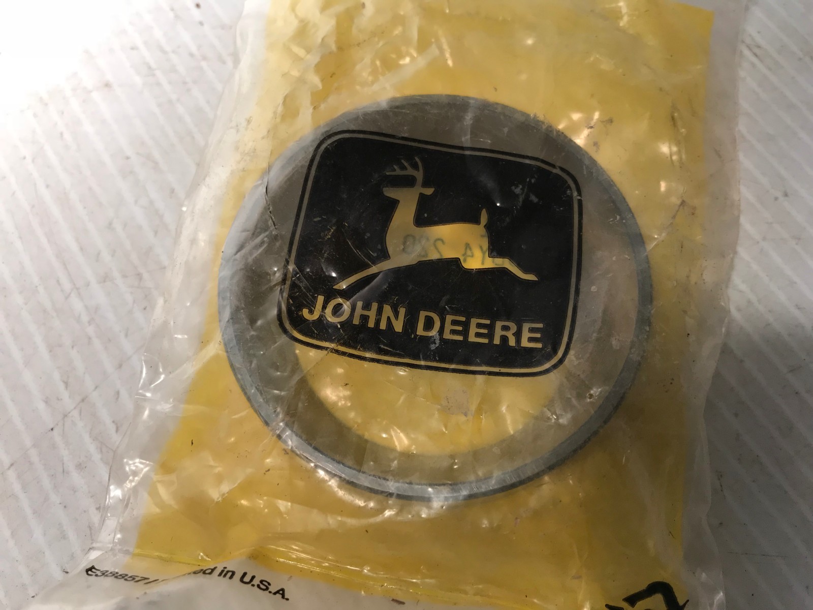 JD8251 GENUINE John Deere BEARING CUP Replaces J55287 | eBay