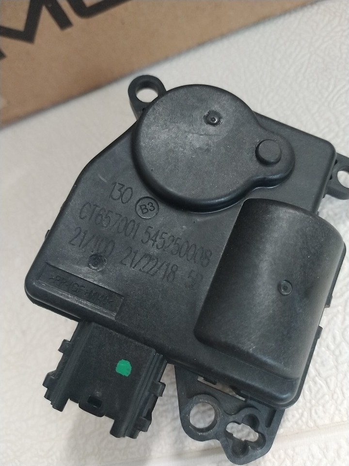 Genuine Mopar A/C And Heater Actuator 68224186AA OEM New Offers welcome ...