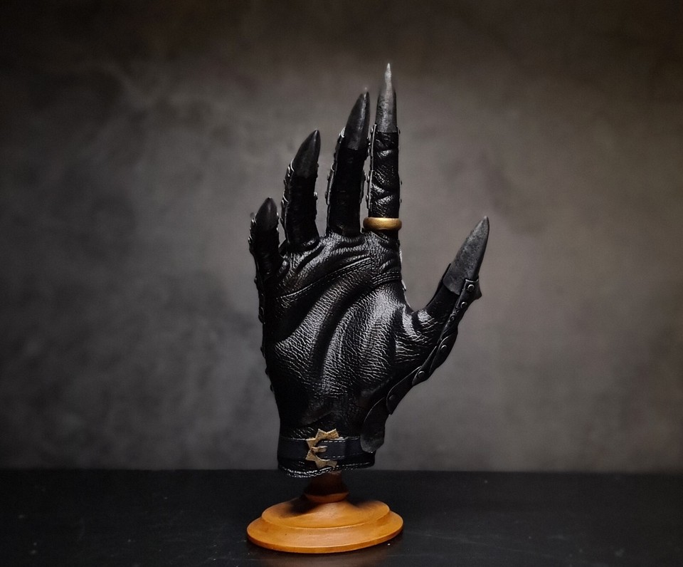 Sauron Hand Gauntlet Display Statue !!!LARGE!!! | eBay