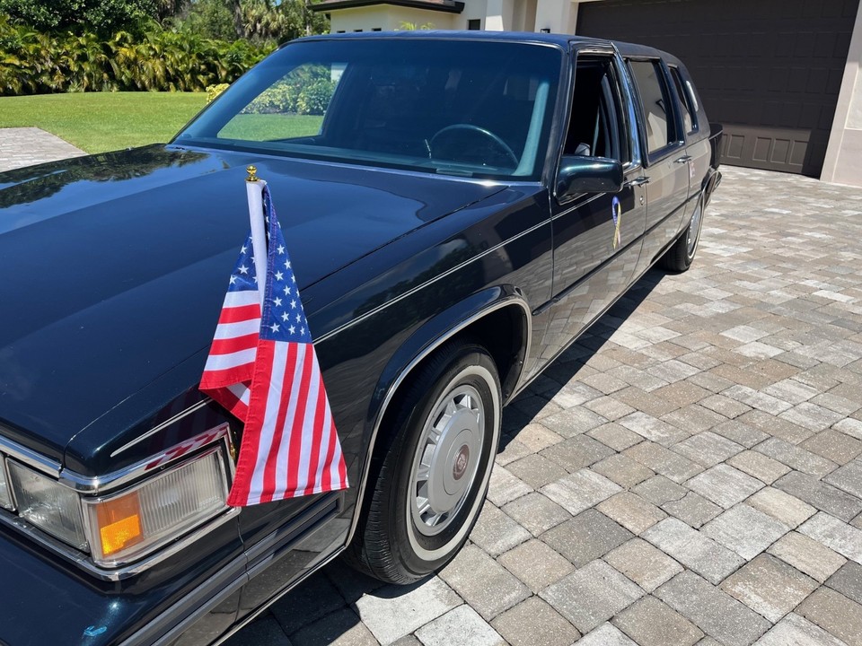 1986 Cadillac Fleetwood Rare Fleetwood 75 Factory Limo 53k miles NO ...