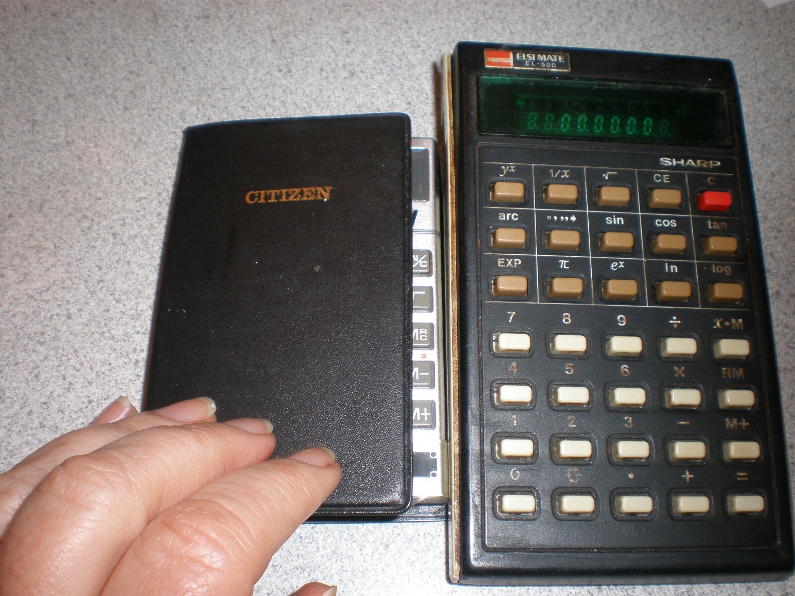1 VINTAGE Sharp EL 500 ELECTRONIC CALCULATOR & 1 VINTAGE CITIZEN ...