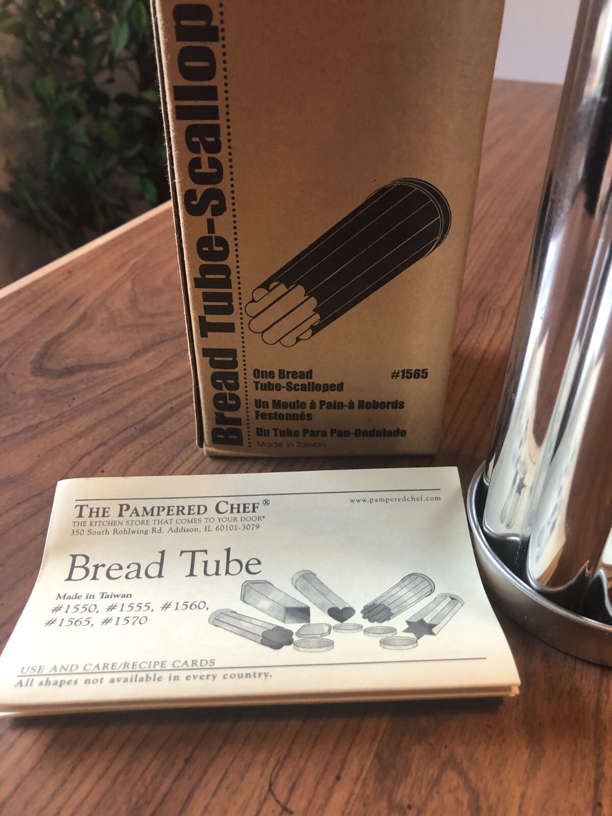 Pampered Chef Scalloped Bread Tube with Box | eBay