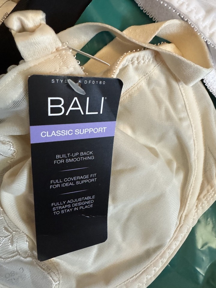 2 Bali Classic Suppor Bras Full Coverage 38C NWT GREAT PRICE!! White ...