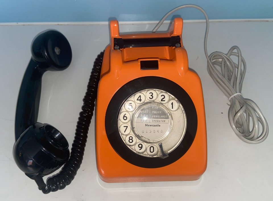 Vintage old Two Tone GPO 706 Telephone Durham phone orange black 1960s ...