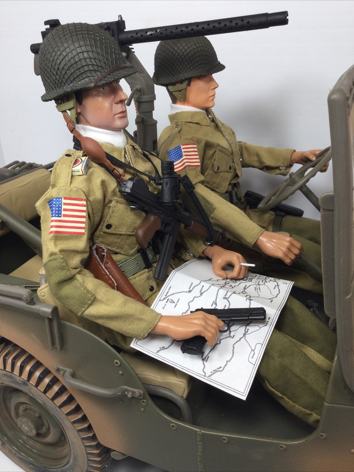 1/6 WW2 GI JOE US 82ND AIRBORNE PARATROOPER MUDDY JEEP +.30 CAL MG & 2 ...