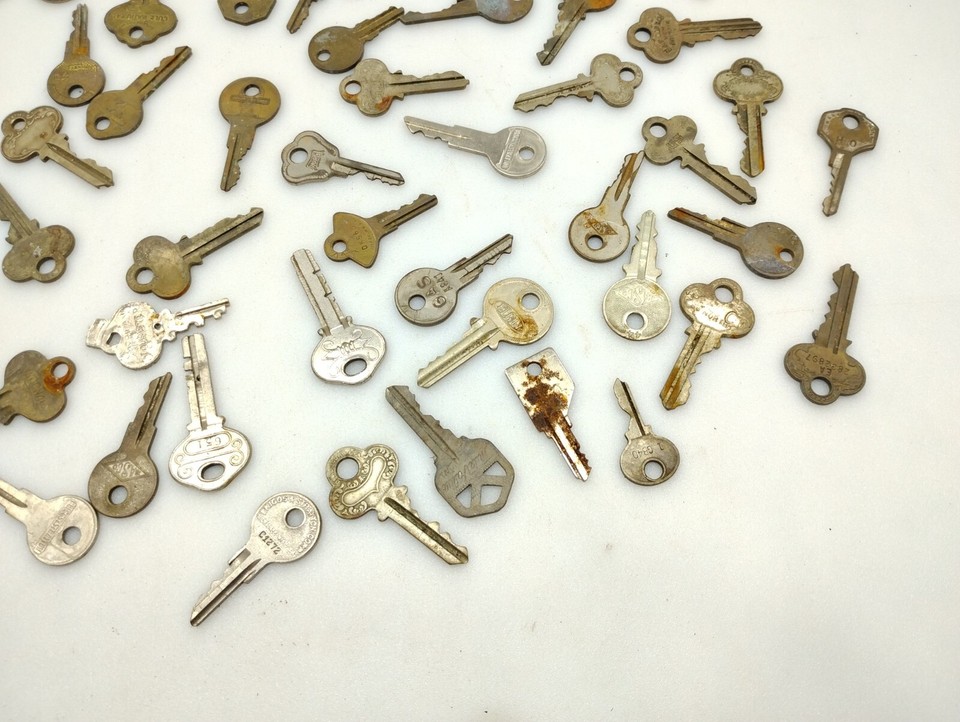Lot of 55 Misc. Vintage Keys for Old Padlocks Drawers Boxes Doors etc ...
