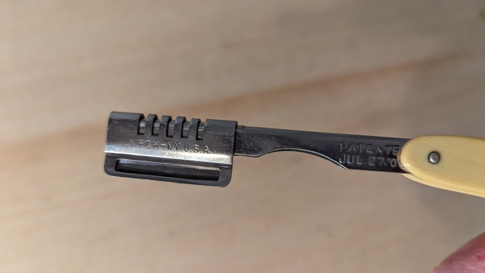 Vintage Weck & Co. NY Weck Straight Razor Small Blade Used VTG Cream ...
