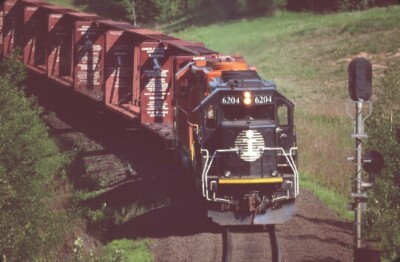 IC 6204 TRAIN #347 (ILLINOIS CENTRAL - CN NOPEMING) Original Slide ...