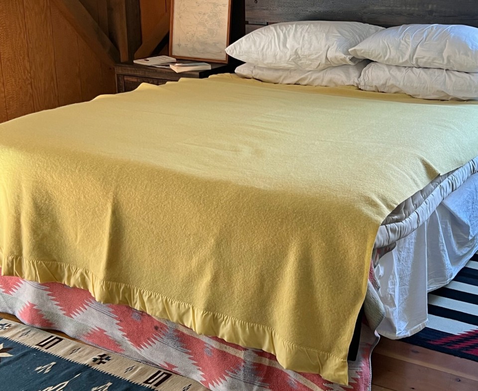 Vtg C1970s Lemon Yellow Satin Edged Pure Wool Twin Blanket Cover, Retro ...