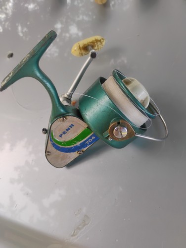 FREE SHIPPING Vintage Penn 704 Reel Spinfisher Greenie Spinning ALL ...