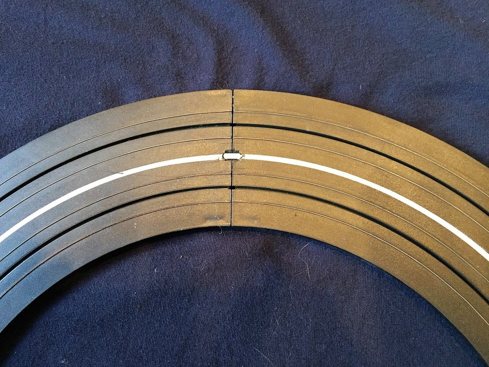 Aurora Slot Car Track - 100 Pins, 50 White Locks, Connectors, Joiners ...