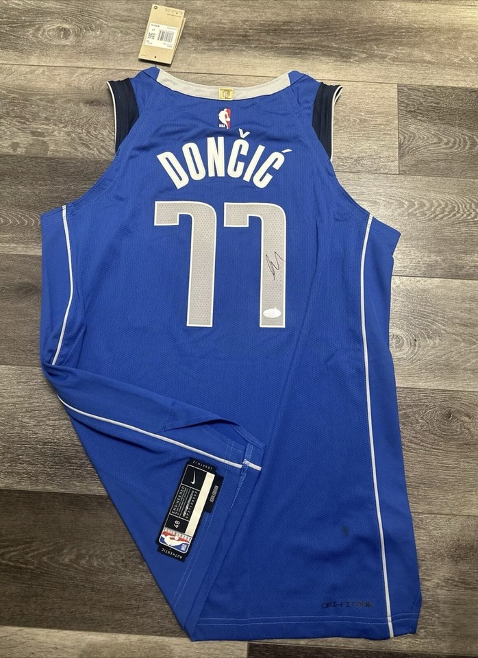 NBA Autographed Jersey Box! PSA Authentication - All Stars - Stars ...