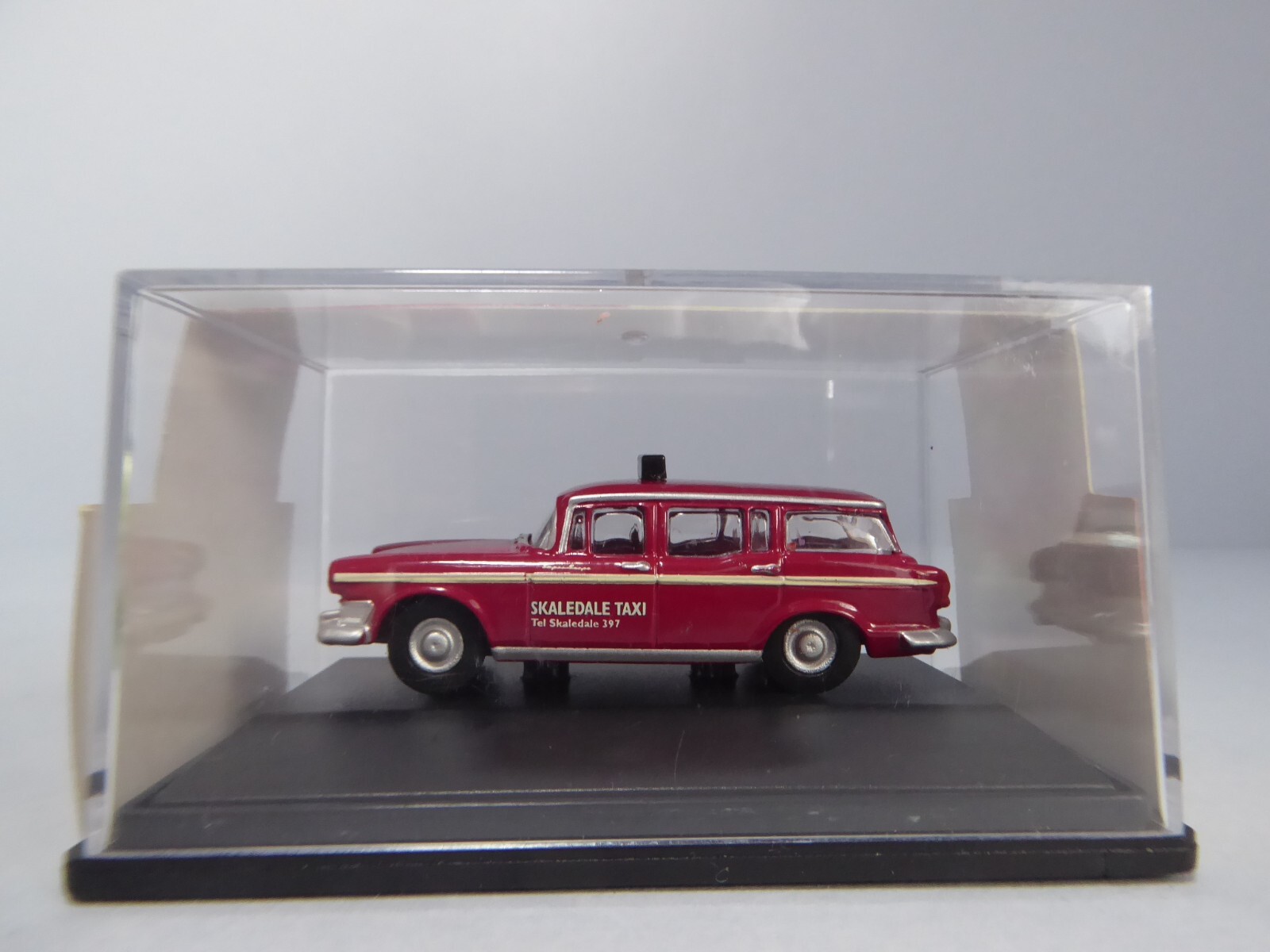 Skale Autos Hornby R7026 Humber Super Snipe Skaledale Taxi 1 76 Scale ...
