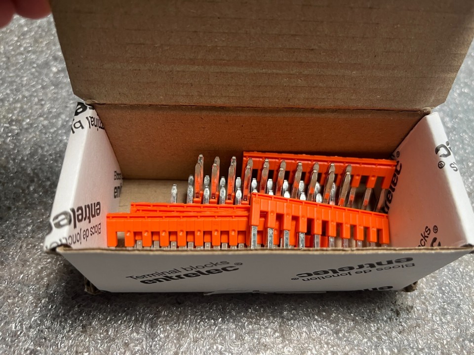 QTY. 9 1SNK906310R0000 ABB NEW In Box Terminal Block Jumper Bar ...