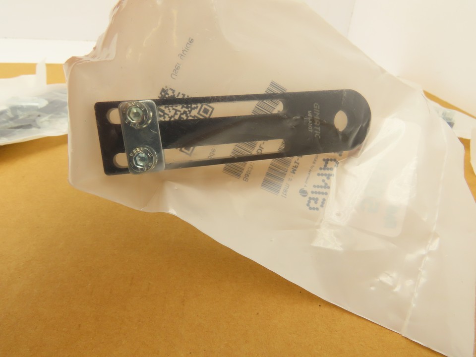 Gimatic EMI MFI-A107 Threaded Slotted Framing Bracket M10x1 Lot of 8 | eBay