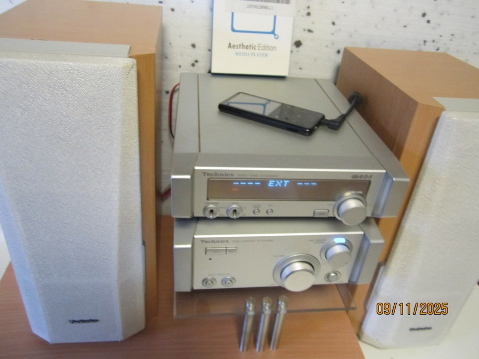 Technics SC-HD505 Hi-Fi System in Silber Design Minianlage mit Mp3 ...