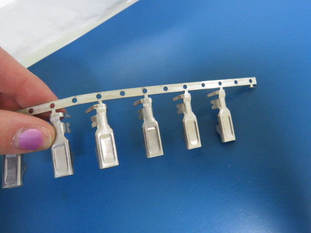 DELPHI 12092445 Qty of 50 per Lot TERMINAL 8 GA 800 SERIES | eBay