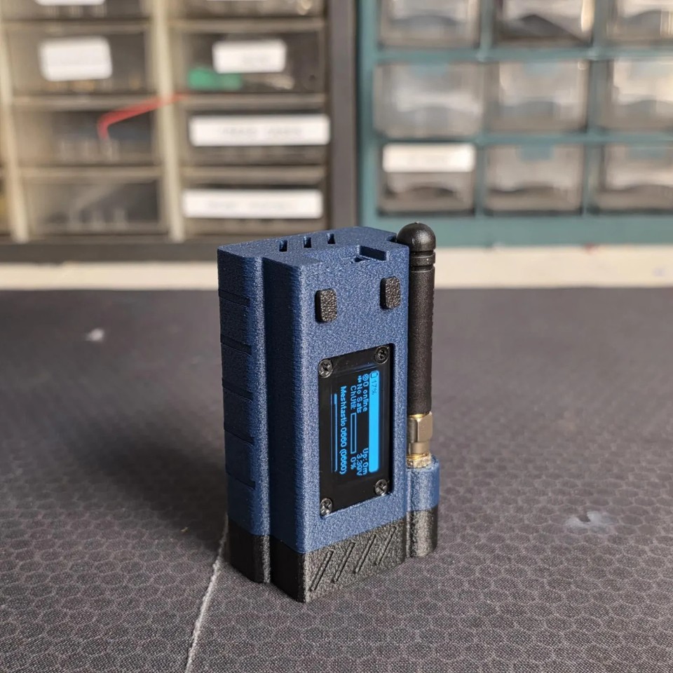 Ultra-Compact Heltec LoRa 32 V4 Meshtastic Case (2000mAh & L76K GPS ...