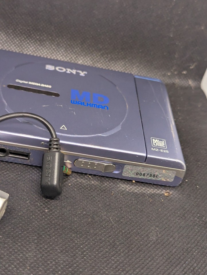 Sony MZ E25 Blue Portable MiniDisc Player Tested - Works + Includes ...