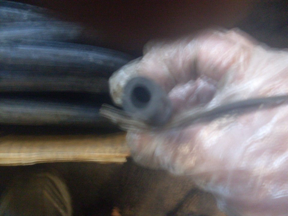 BOX OF GATES HOSE HEATER CARB 28409 35 FT CHEVY ,FORD ,MOPAR | eBay