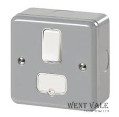 MK Metalclad Plus - K942 ALM - 13a Switched Fused Connection Unit ...