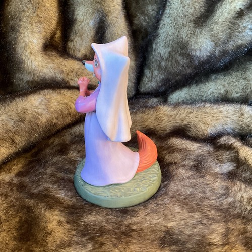 WDCC Walt Disney Classics Robin Hood - Maid Marian "Devoted Damsel" Box ...