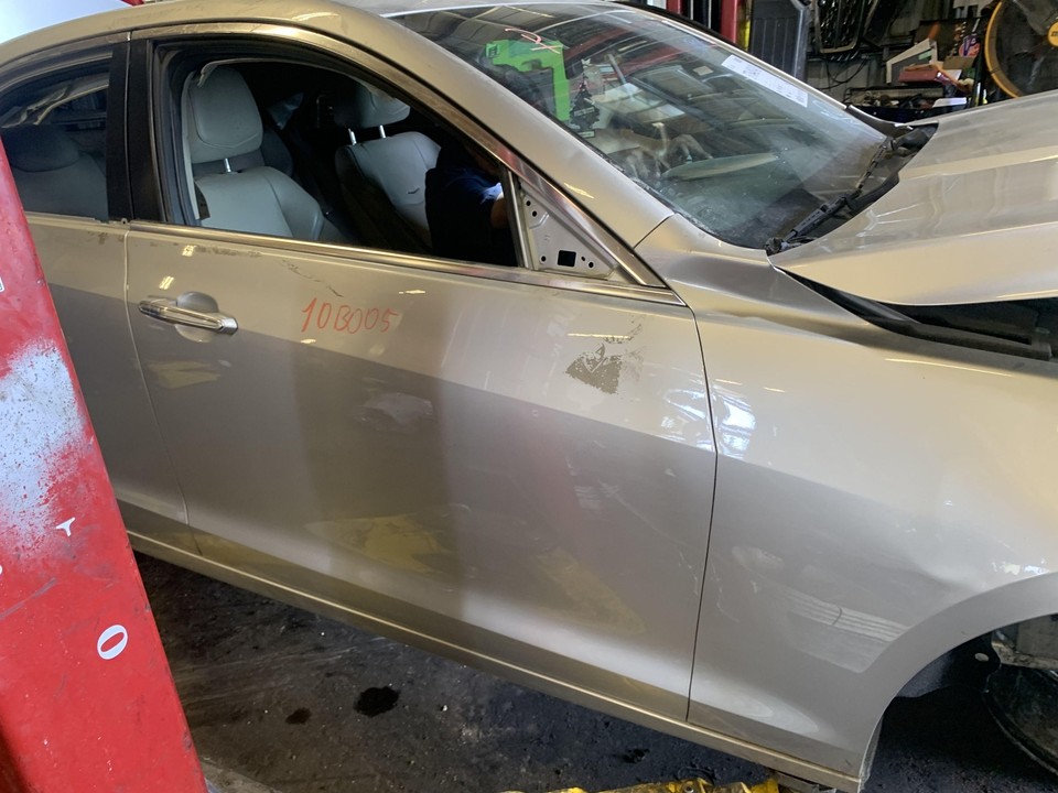 2013-2018 Cadillac ATS RH Passenger Silver Rocker Molding | Paint Code ...