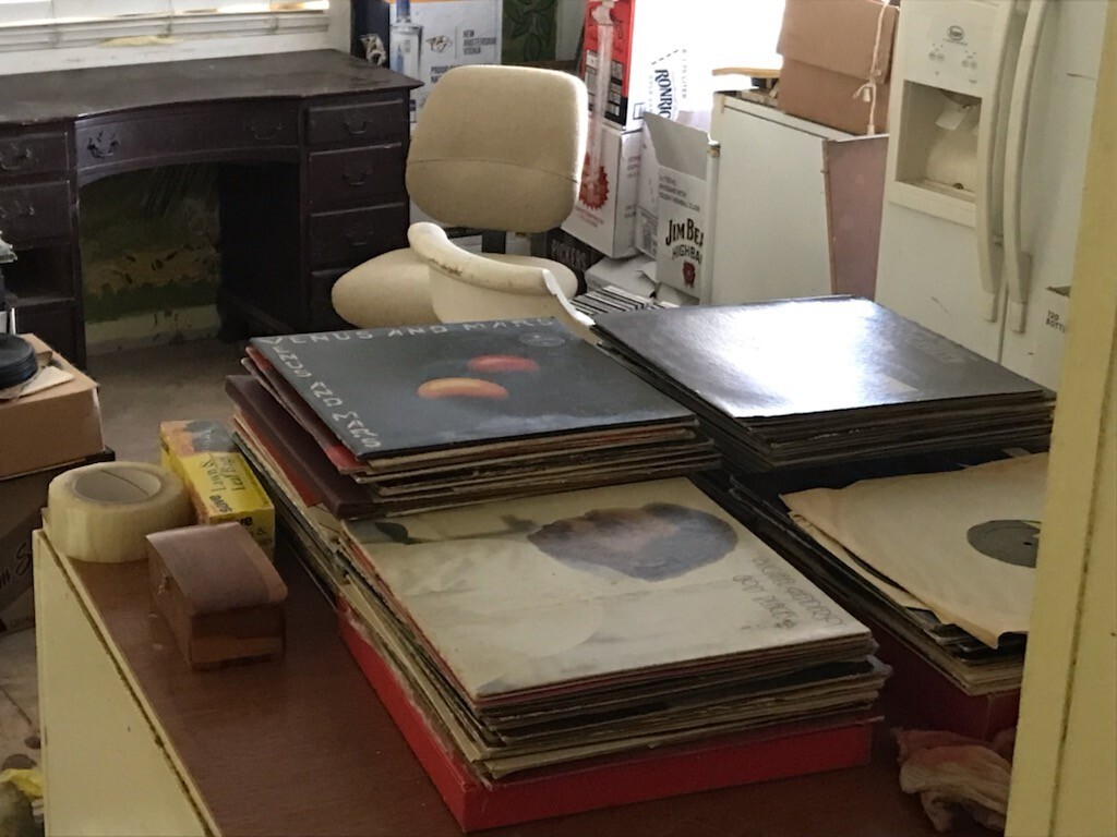 Record Collection around 15,000 plus Records! Lps Vinyls 50s 60s, 70s ...