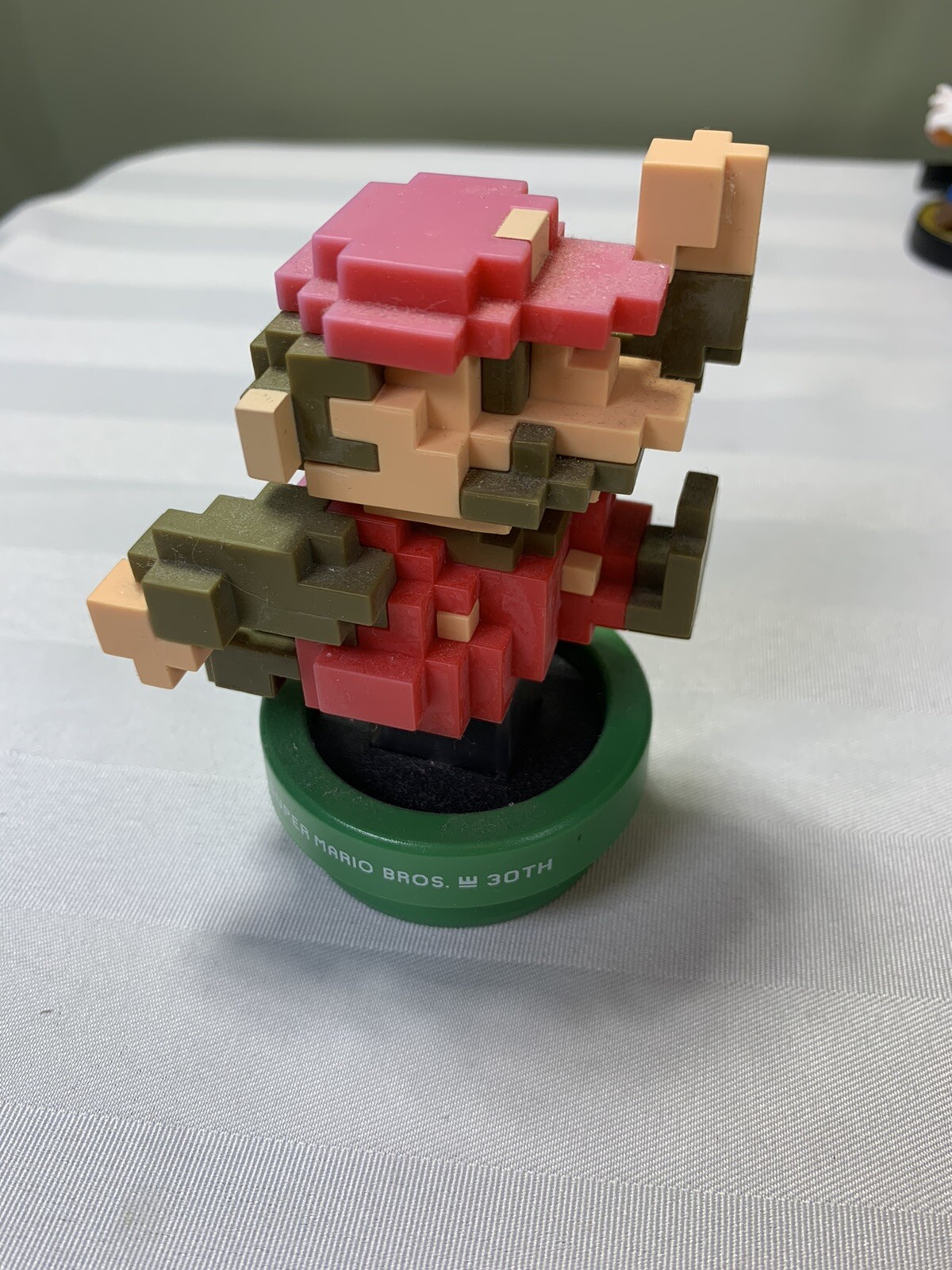Nintendo Amiibo 8-Bit Mario Figure 30th Anniversary Classic Color ...