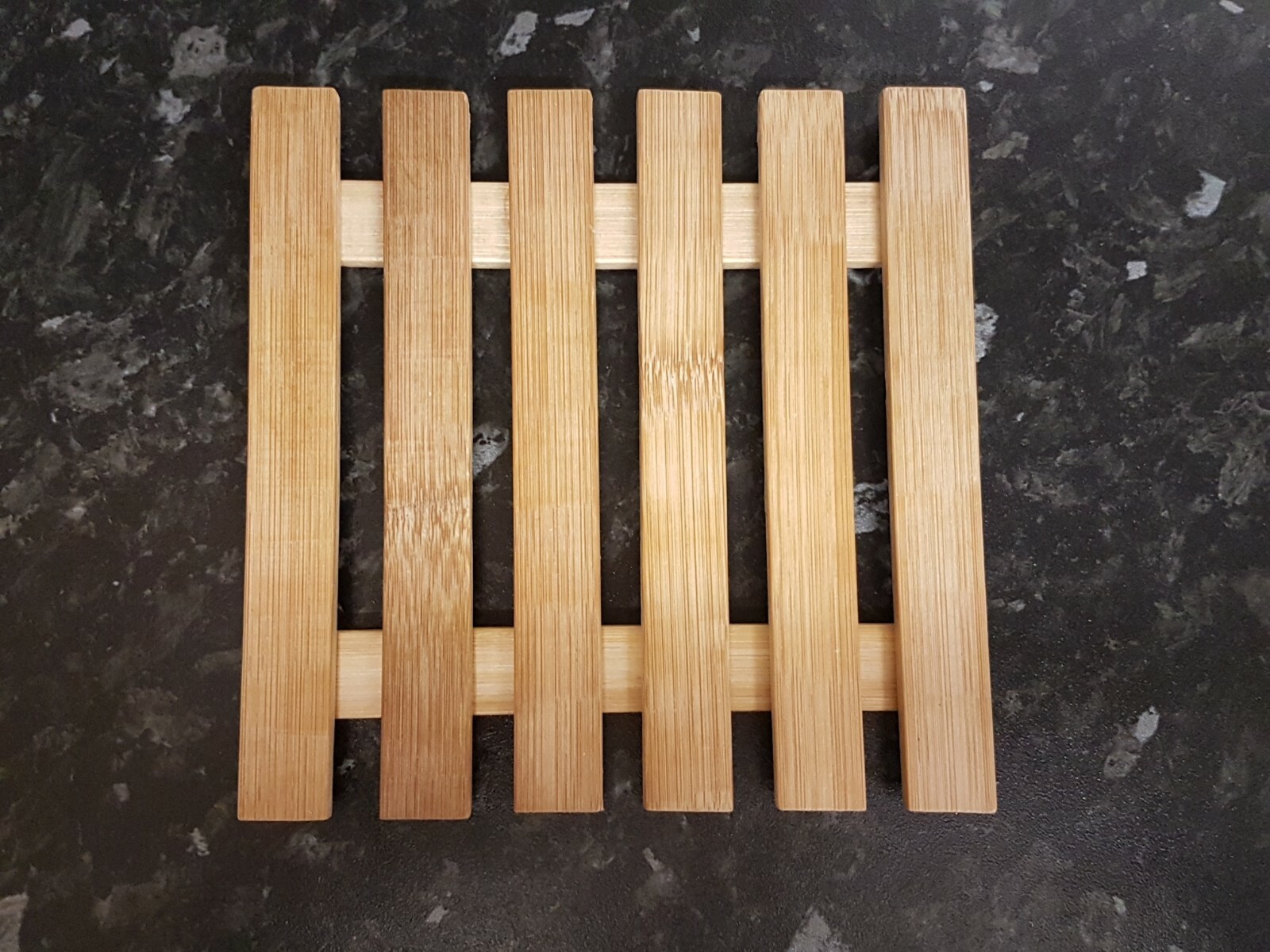 Hot Pans Stand Trivet Kitchen Worktop Protector Surface Silicone Steel ...