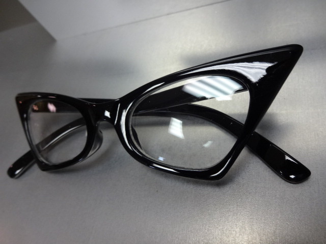 CLASSIC VINTAGE RETRO EXAGGERATED CAT EYE Style Clear Lens EYE GLASSES ...