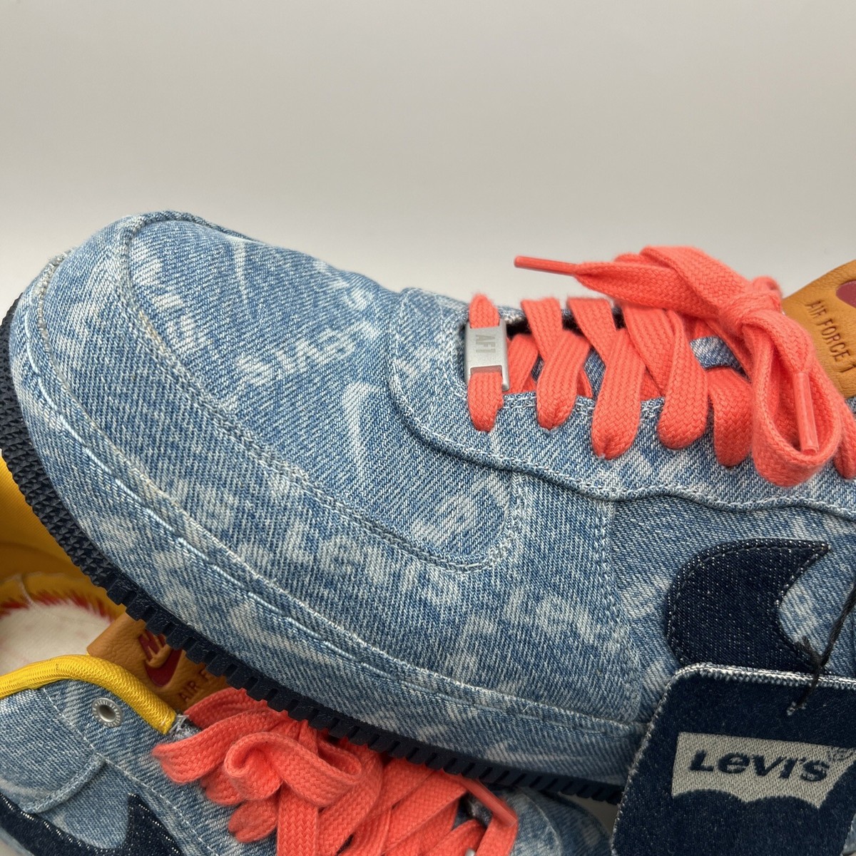 Size 12.5 Nike Air Force 1 Low x Levi's Exclusive Denim 2019 Size 12.5 Nike Air Force 1 Low x Levi's Exclusive Denim 2019