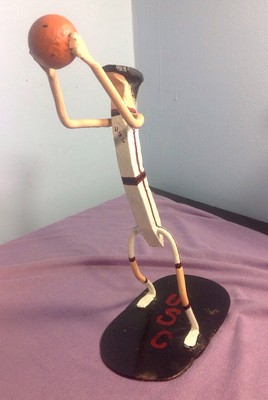 Vintage USC Gamecocks Metal Basketball Sculpture, South Carolina Man ...