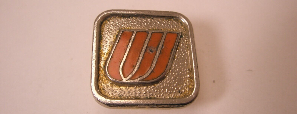 United Airlines Old Defunct Logo Vintage SMALL Tie Tack Lapel Pin m61 ...