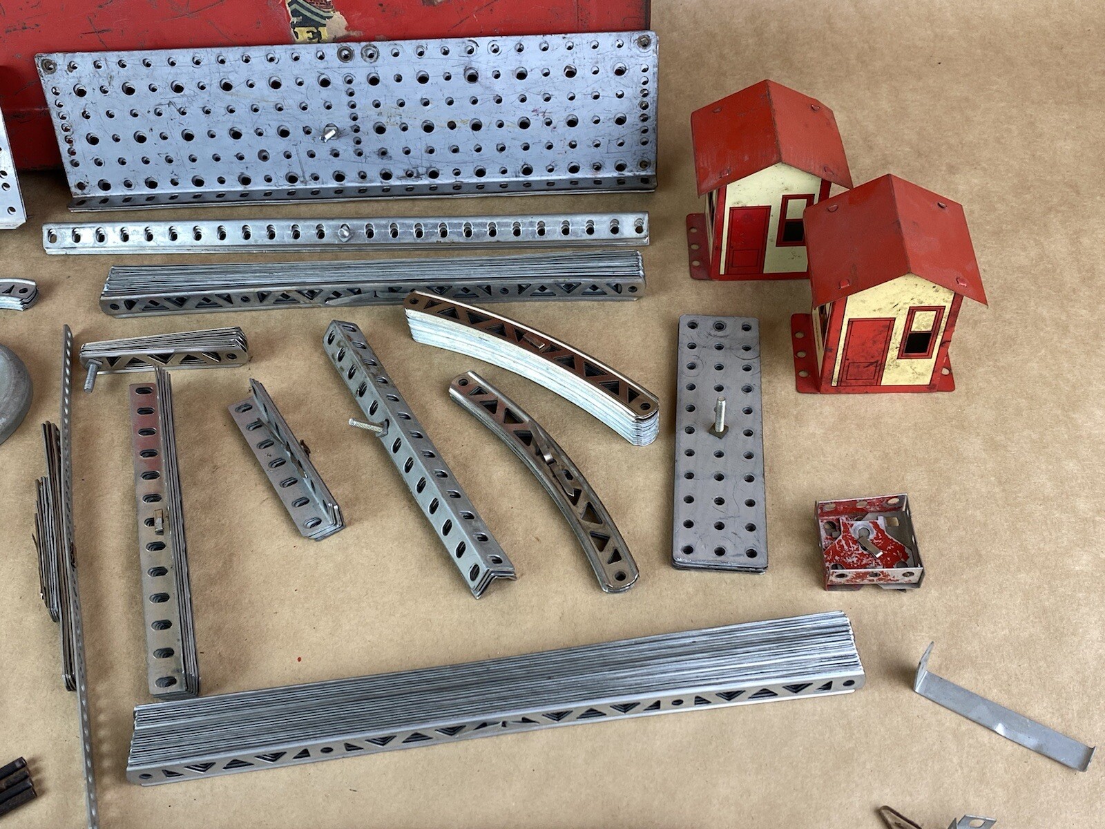 The A.C. Gilbert Company All Electric Erector Vintage Construction Toy ...