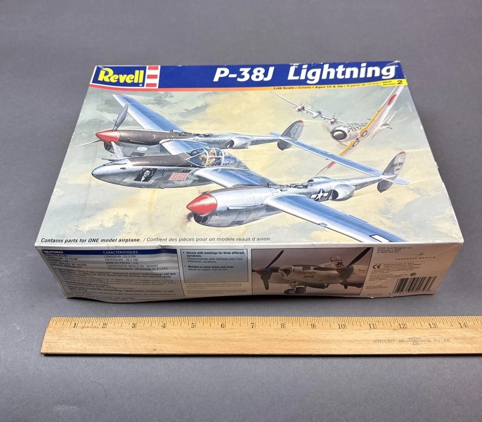 Revell 1/48th scale WW2 USAAF P-38J Lightning "Marge" Fighter Model ...