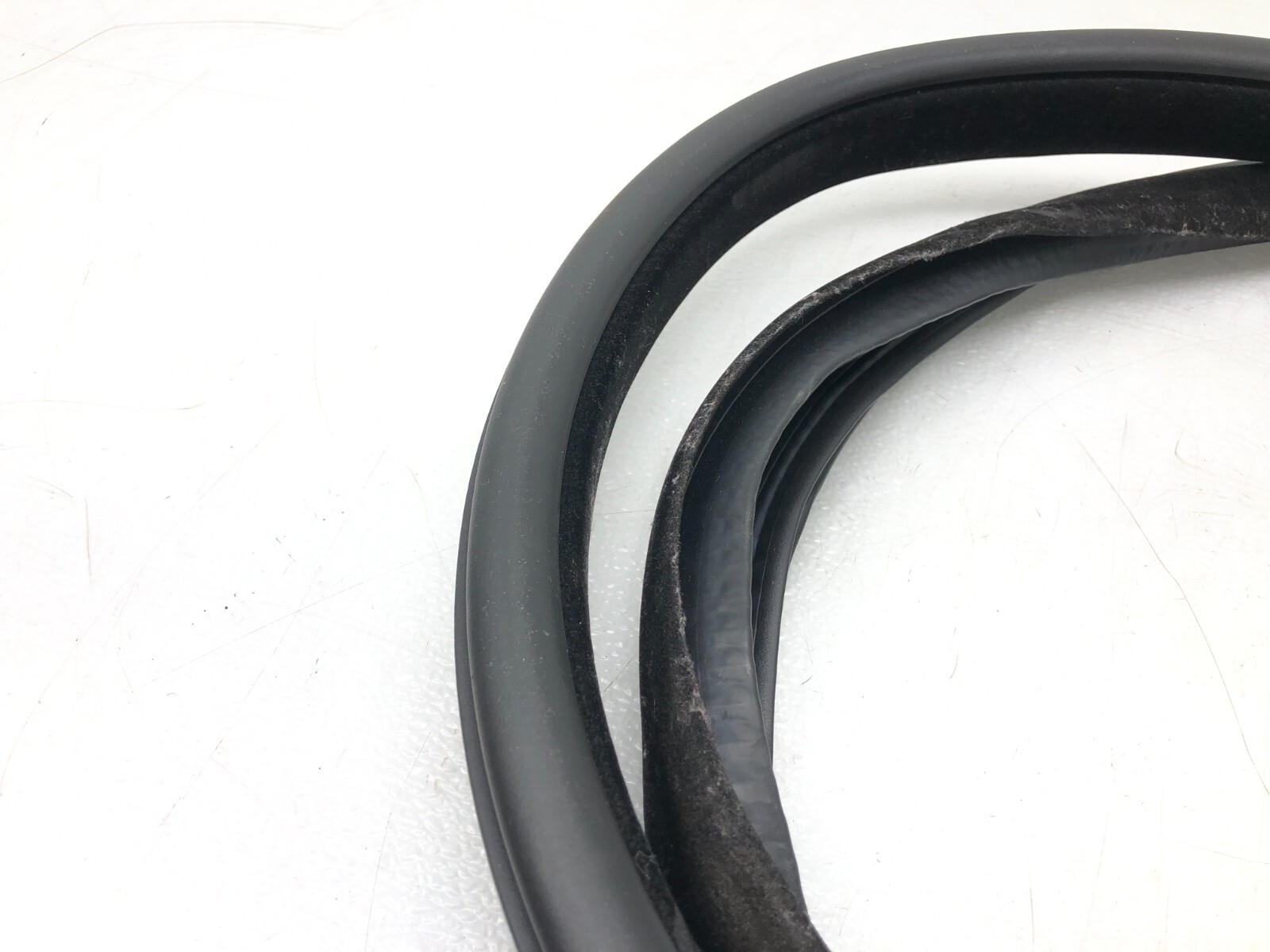 2013-2022 RANGE ROVER L405 RIGHT PASSENGER FRONT DOOR WEATHERSTRIP SEAL ...
