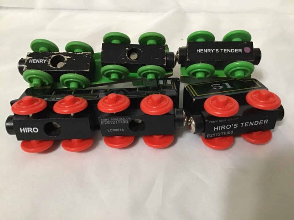 Thomas & friends HIRO 2012 & HENRY with tenders magnetic wooden railway ...