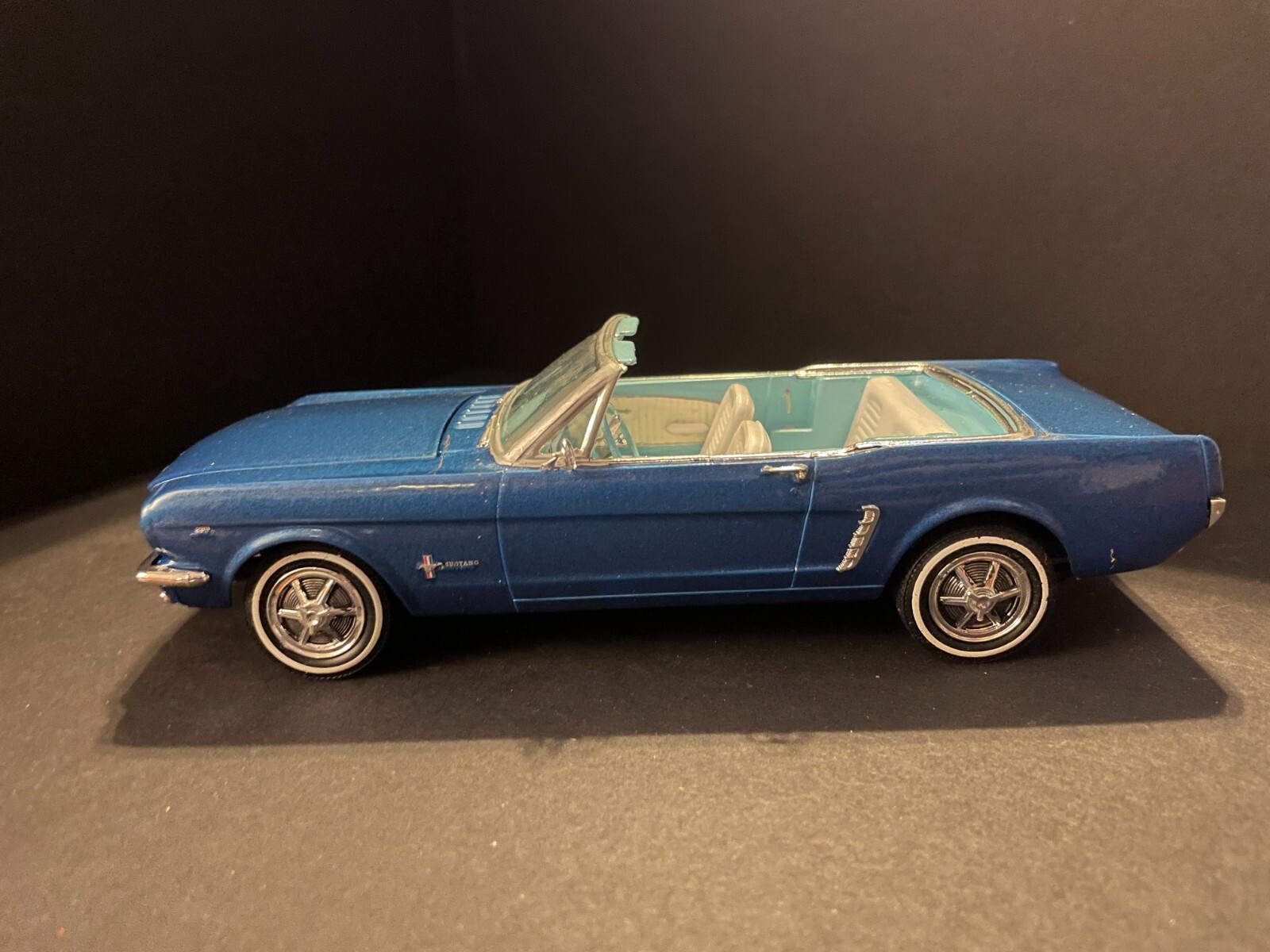 1964 Ford Mustang Convertible Model Car | eBay