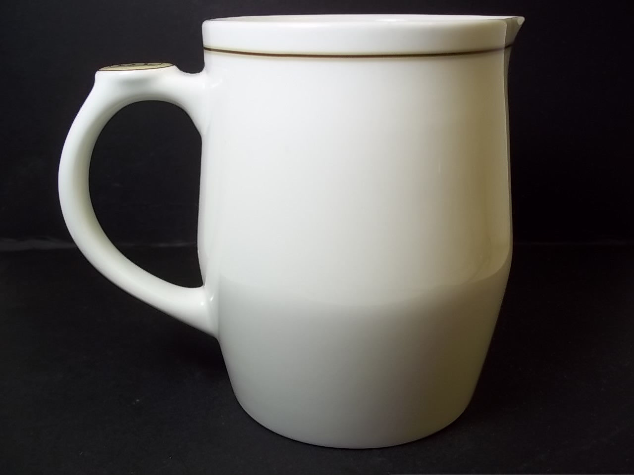 Starbucks coffee ceramic milk frothing pitcher 2008 Off white brown ...