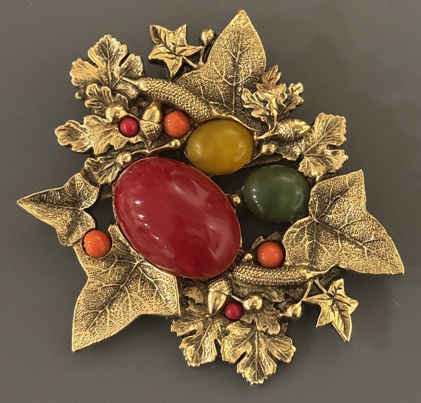 Vintage 1928 Brooch Gold Tone Autumn Leaves Acorn Fal… - Gem