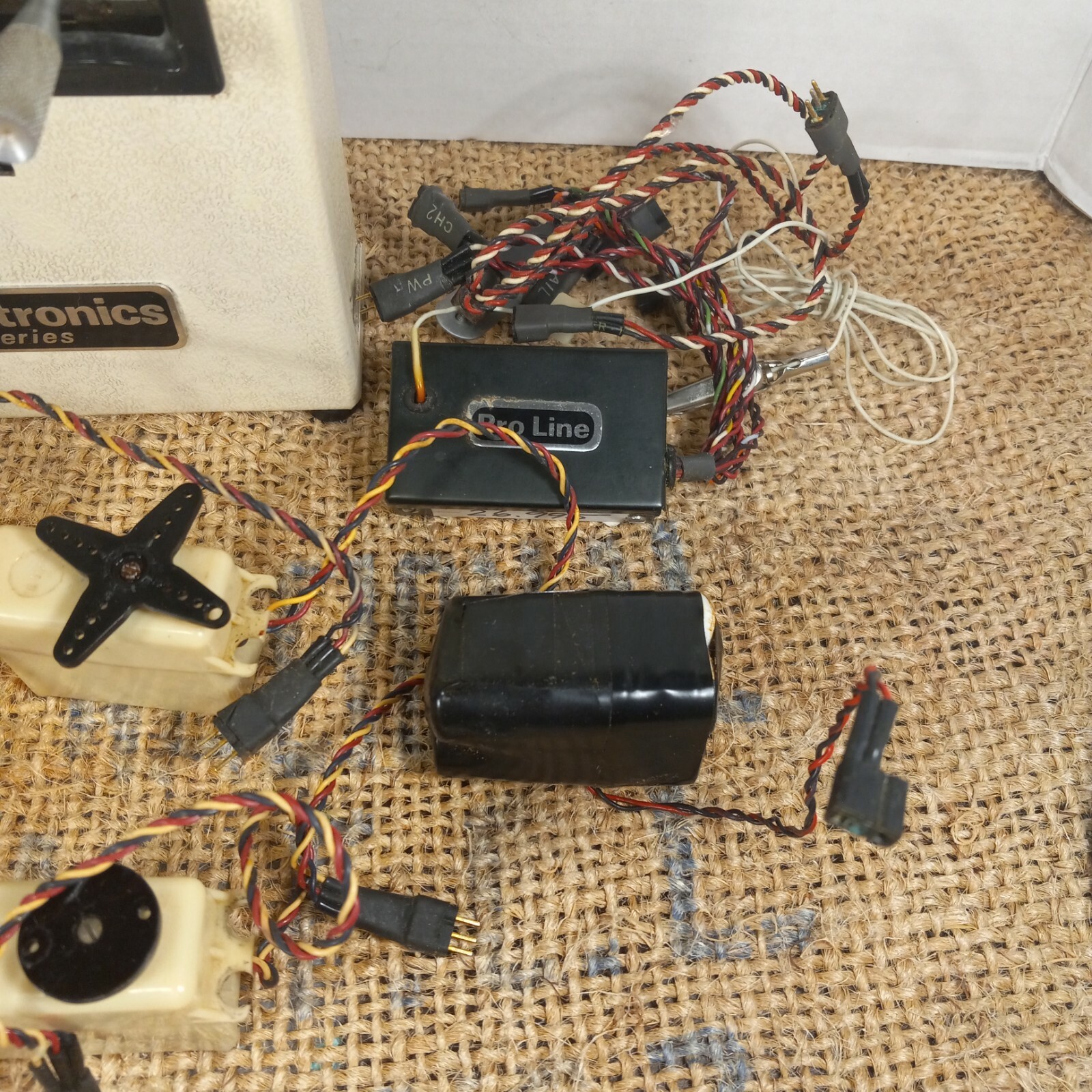 VINTAGE PRO-LINE COMPETITION SERIES TRANSMITTER RECEIVER R/C MODEL ...