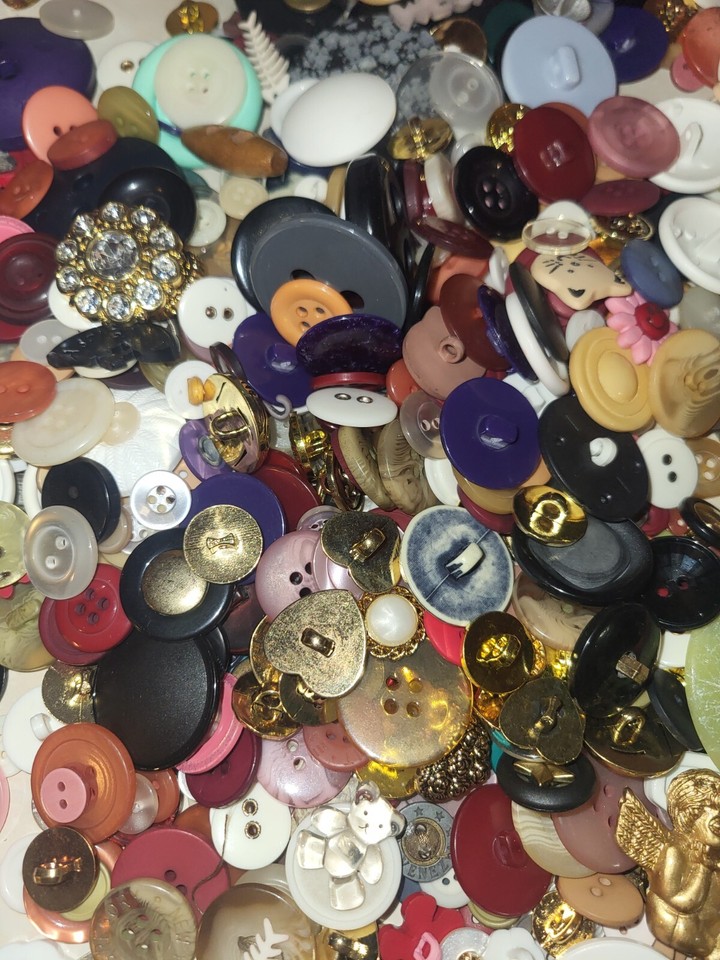 Huge Pile of Vintage Antique BUTTONS all colors and shapes! | eBay