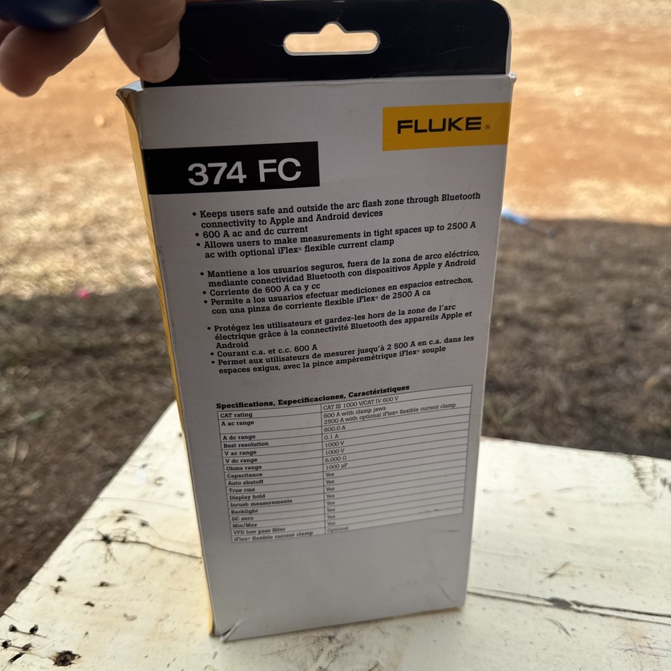 Fluke 374 FC 600 Amp AC & DC True RMS Clamp Meter with Bluetooth FLUKE ...