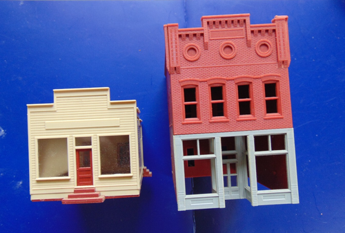 Two HO Scale Smalltown USA 2storefront buildings | eBay