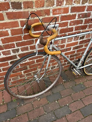Vintage Bicycles - Vintage Fuji - Nelo's Cycles