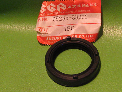 SUZUKI LT250E 1985-86 RIGHT REAR WHEEL OIL SEAL 33X44X9 OEM # 09285 ...