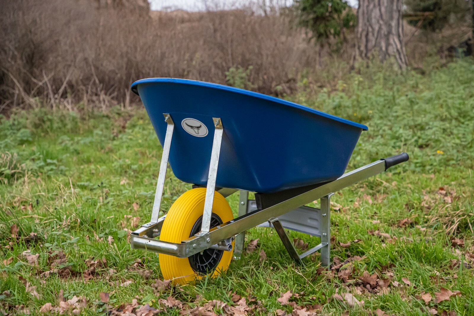 PUNCTURE PROOF OX WHEELBARROW 120L 160L 200L Garden Stable Foam Tyres ...